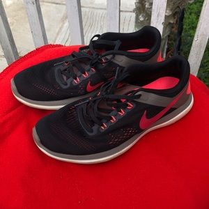 Nike Shoes | Sneakers Size 6y | Poshmark